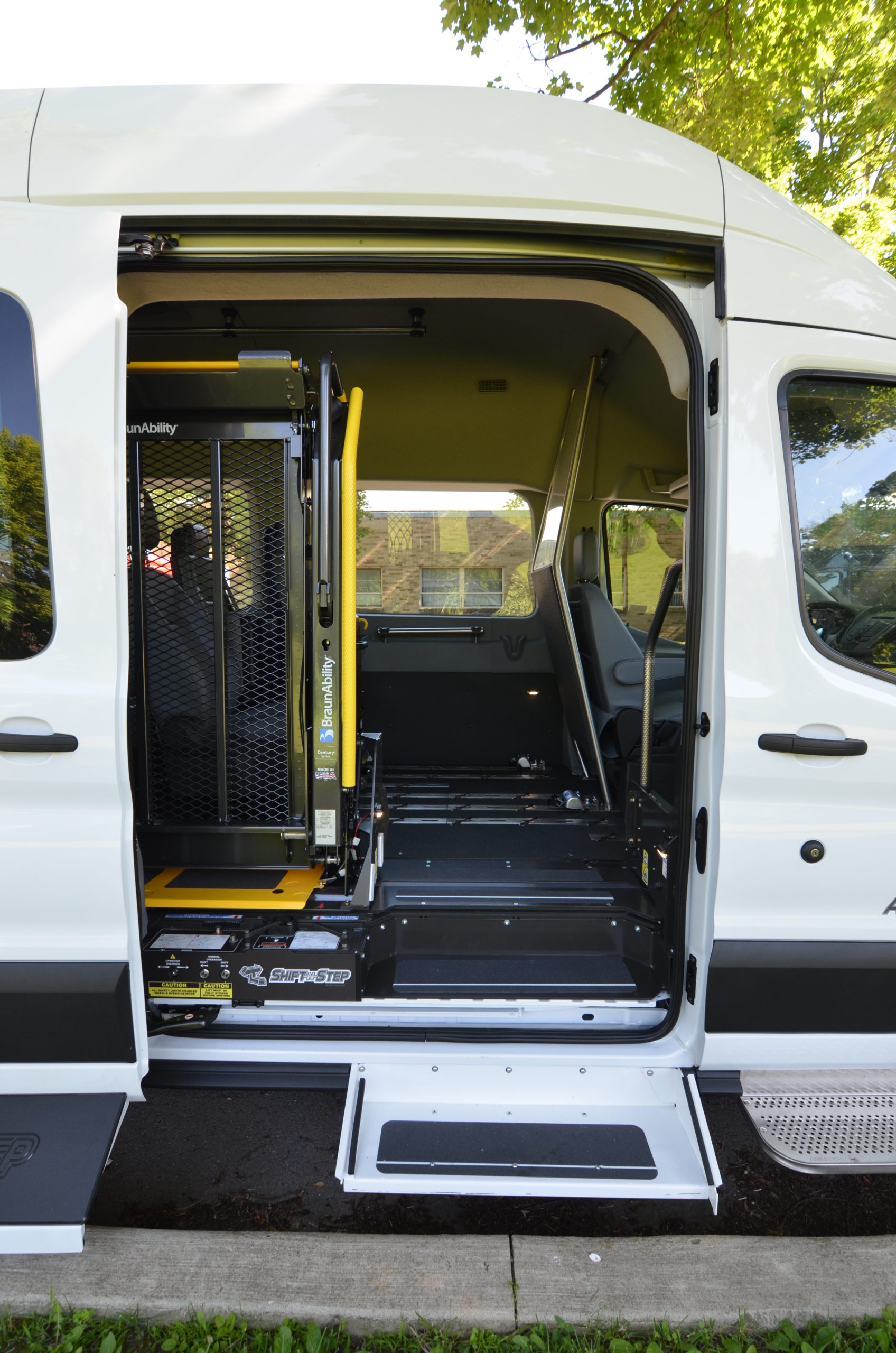 Assisted Living Transportation – Fenton Mobility